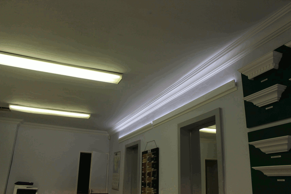 LF01 - LED Uplighter (per 2 m length)